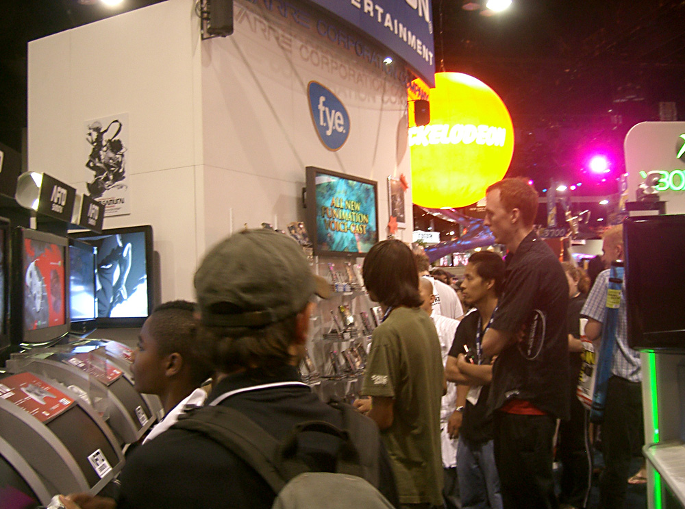G4 Presents: Comic-Con '08 - Exhibit Hall Gallery Part I - G4 Presents ...