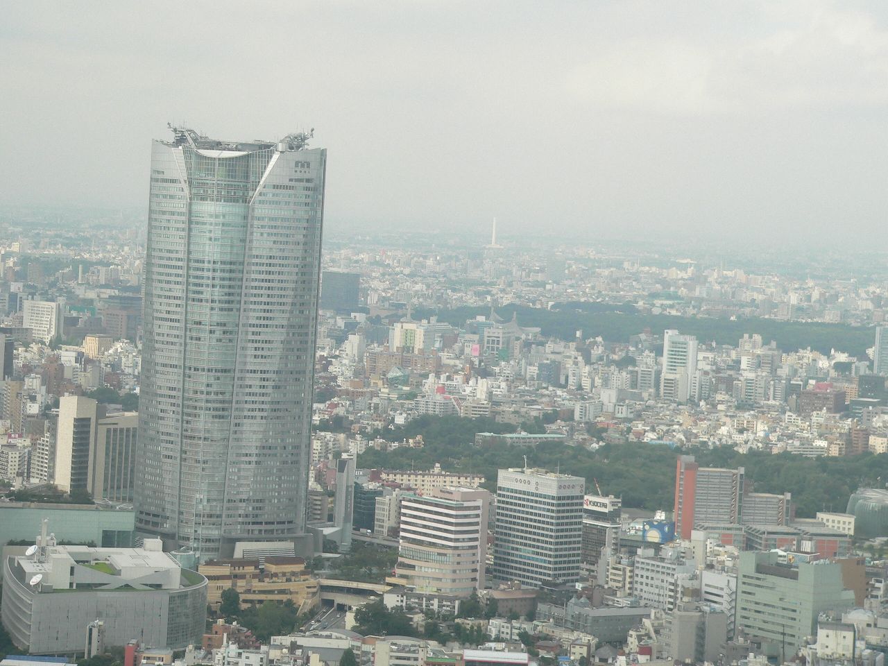 The Tokyo Tower in Anime - Crashing Japan - Anime News Network