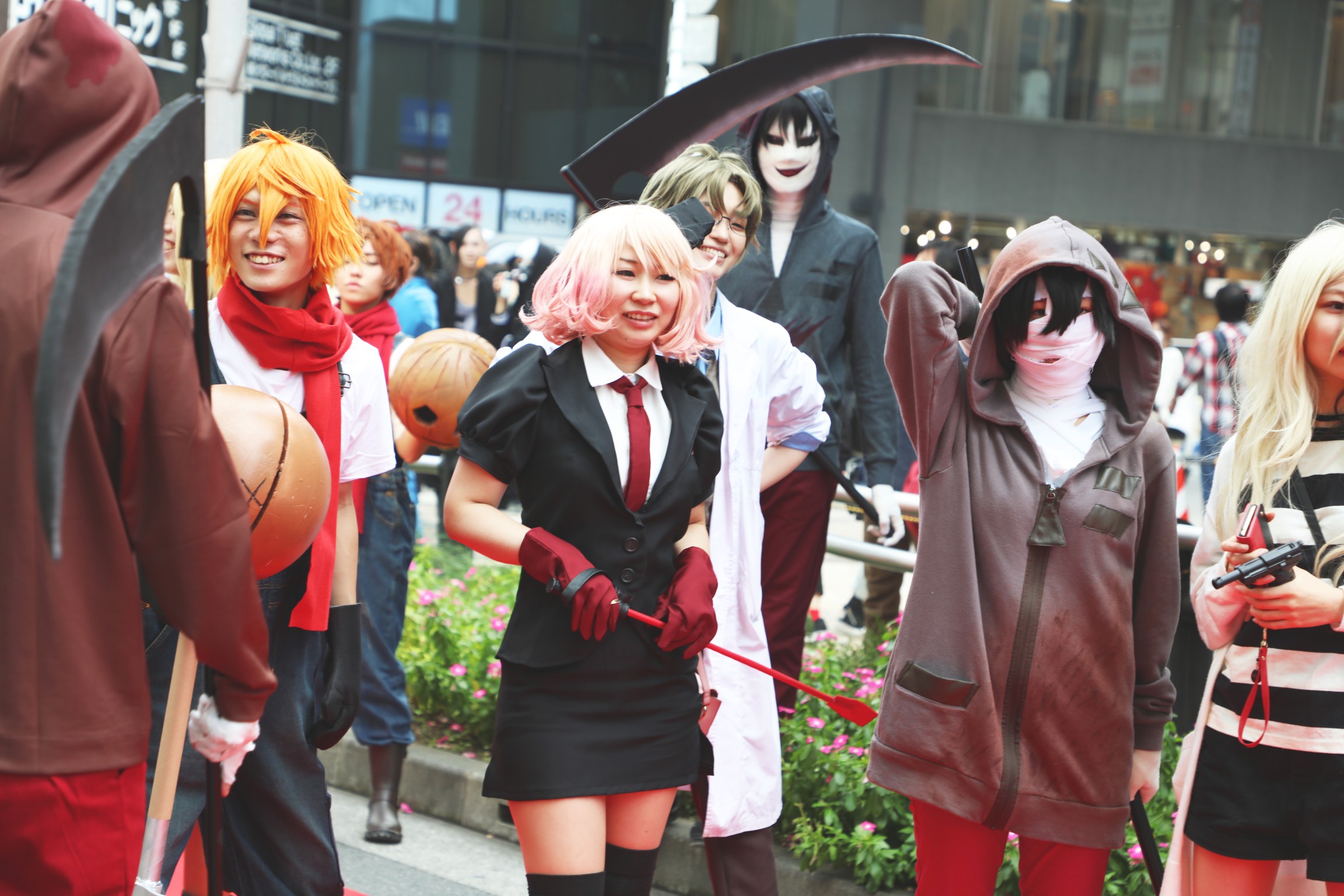 Zombies, Monsters, Magical Girls Take Over Ikebukuro for Halloween ...