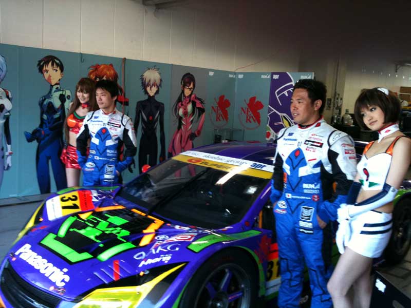 Evangelion Race Car Team Debuts with Plug Suit Cosplay (Updated) - News ...