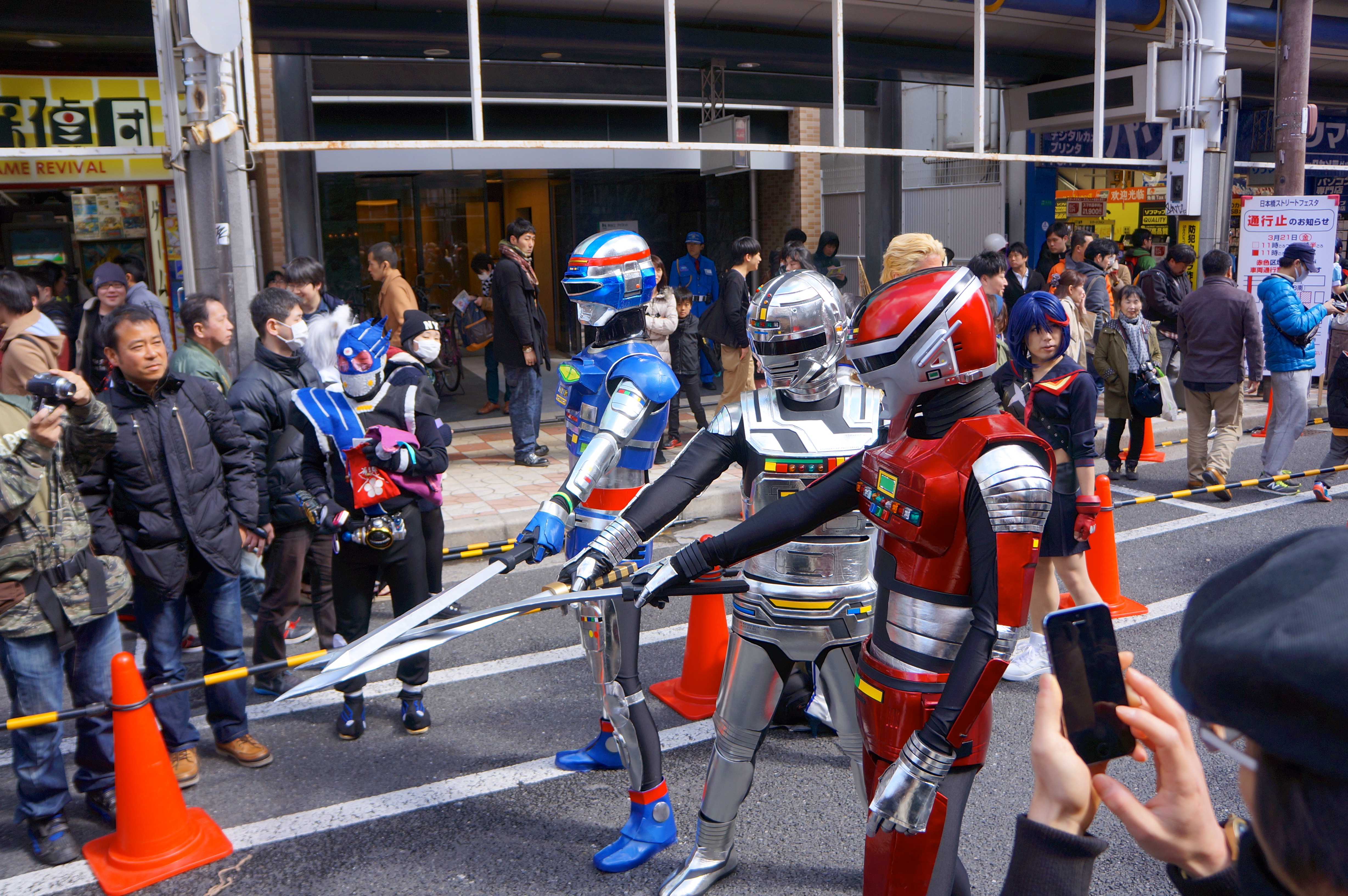 Photo Feature: Cosplay Parade in Osaka's Den Den Town - Interest ...