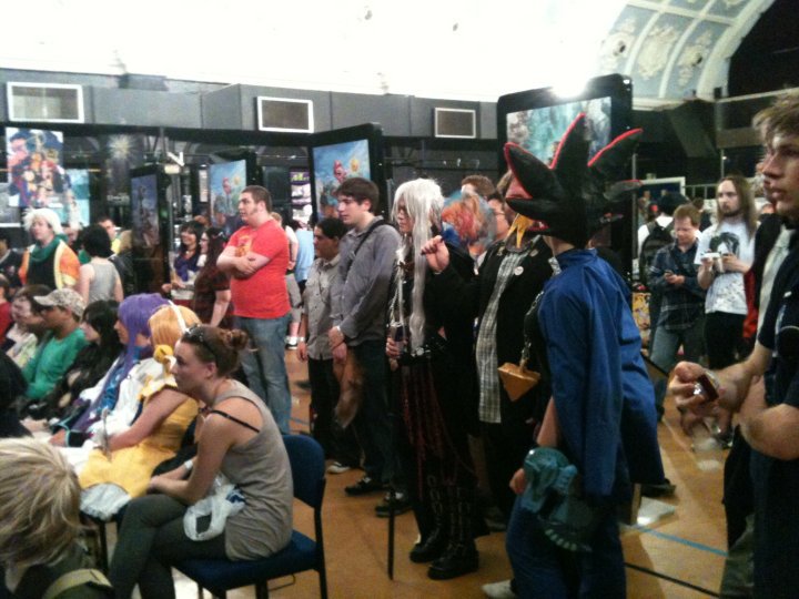 Voice Actors, Cosplayers & Celebrities at an expanded London Anime Con ...