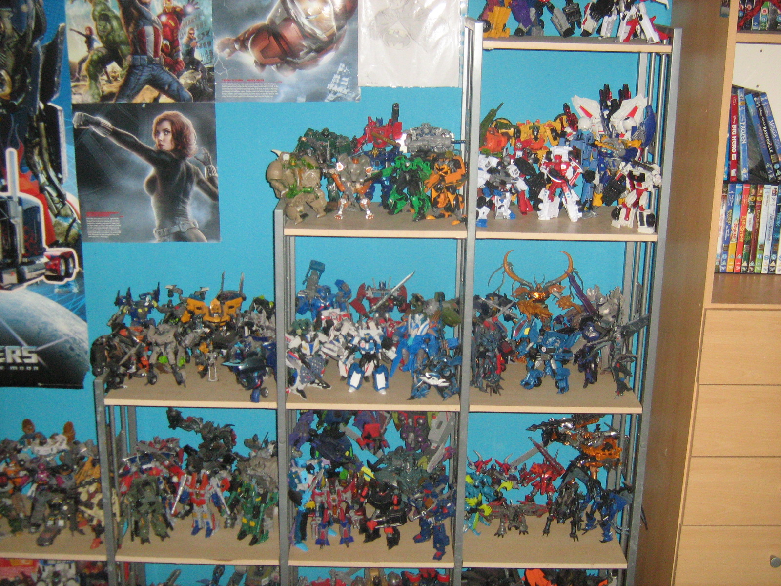 Changing of the Guard - Shelf Life - Anime News Network