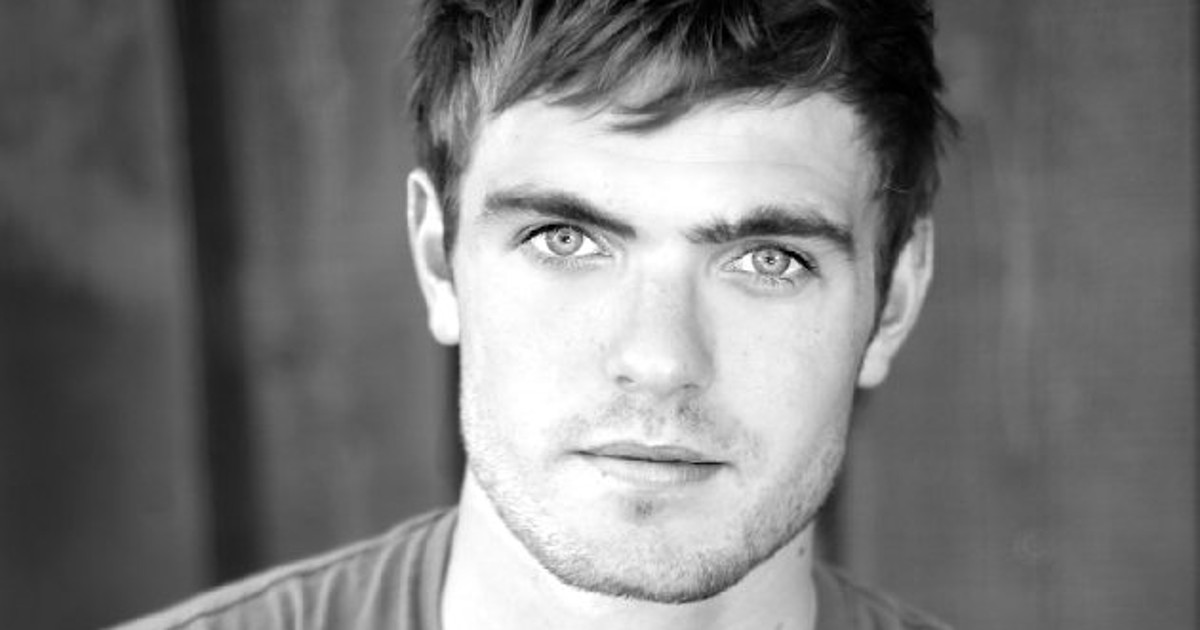 Alex Roe's Instagram, Twitter & Facebook on IDCrawl