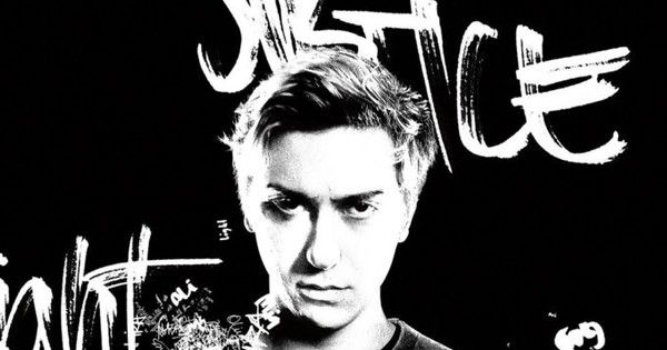 Live-Action Death Note Film's Light Poster Revealed - News - Anime News ...