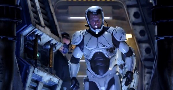 Drift Inside A Jaeger At Legendary's SDCC Booth with Oculus VR ...