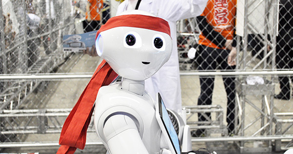 6 Real-Life Japanese Robots Moving into the Marketplace - The List ...