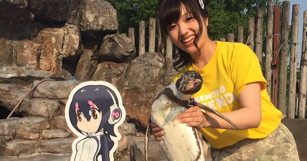 Grape the Penguin Finally Embraced by His One True Love - Interest ...