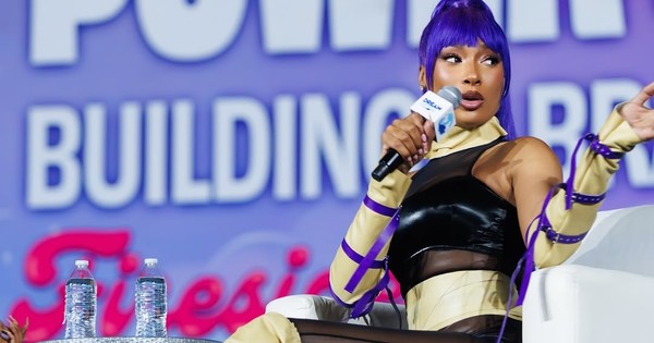 Megan Thee Stallion Appears at Dream Con in Bleach Cosplay - Interest ...
