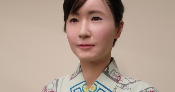 Mitsukoshi Department Store Employs Meet-and-Greet Robot Aiko ...