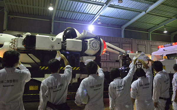 Live-Action Patlabor's Ingram Cockpit Unveiled in Photos - News - Anime ...